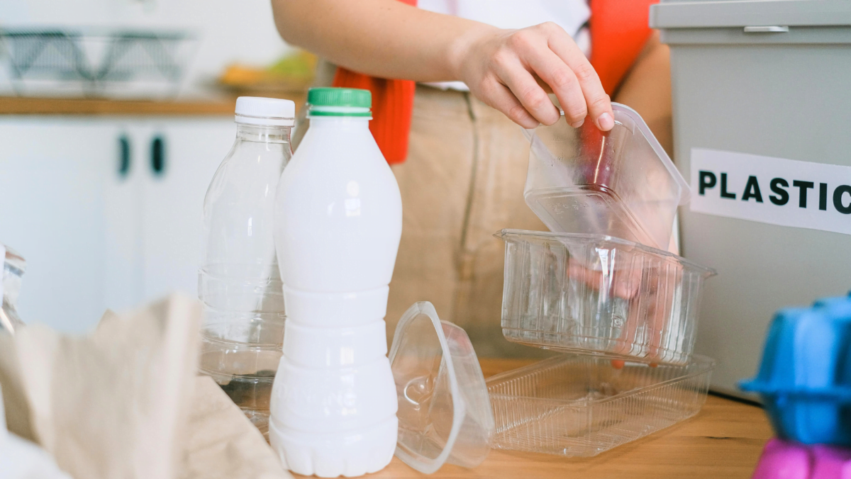 8 Awesome Facts about Plastic Free July - Her Digital Coffee